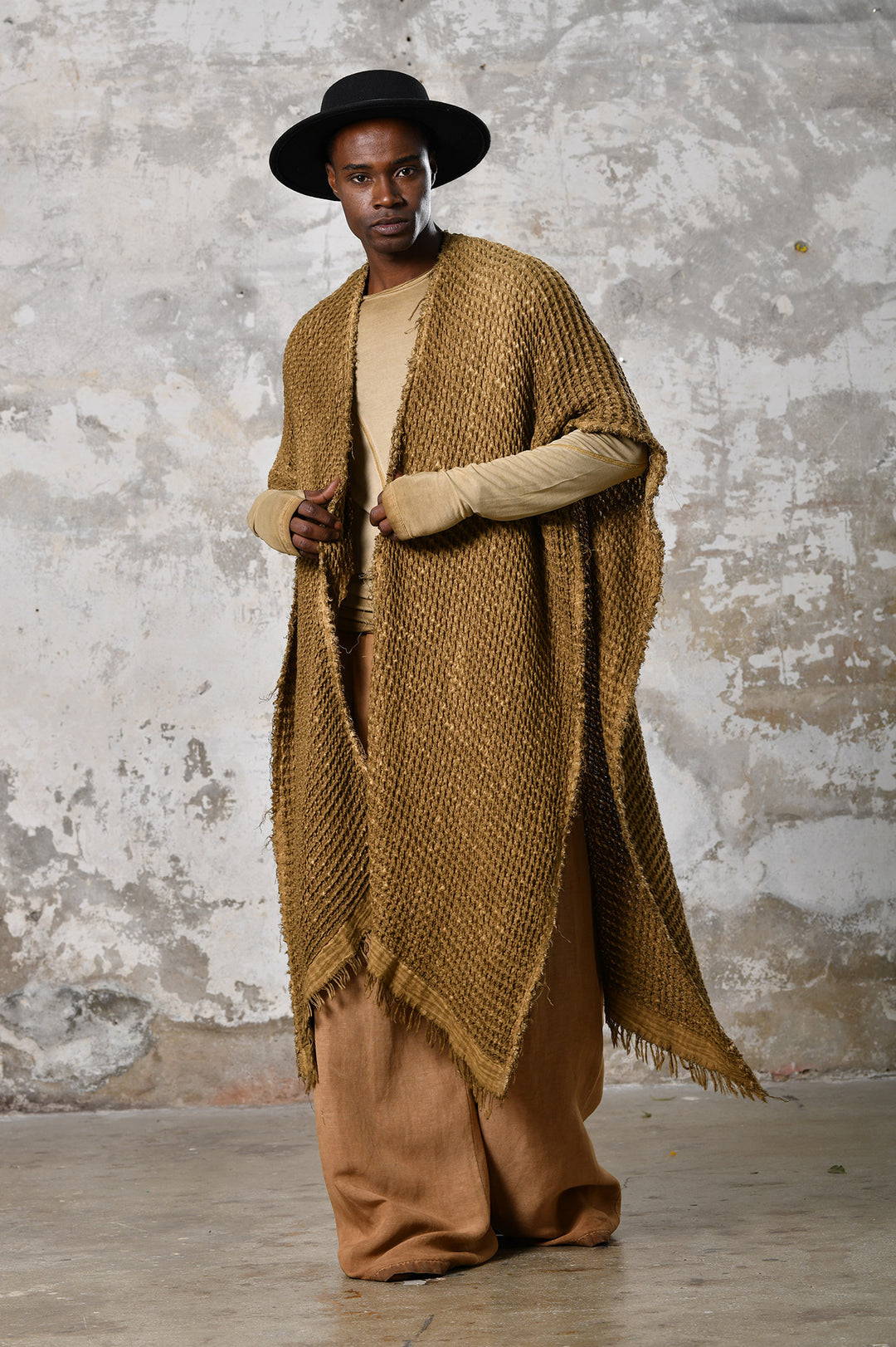 WAFFLE Poncho in Desert Sand - Zhenabia